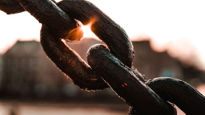 Breaking Chains: Freedom from Hurts and Unhealthy Habits